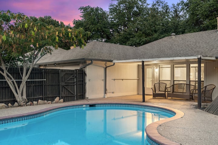 Calm, And Spacious House|pool, Close To Koreantown - Carrollton, TX