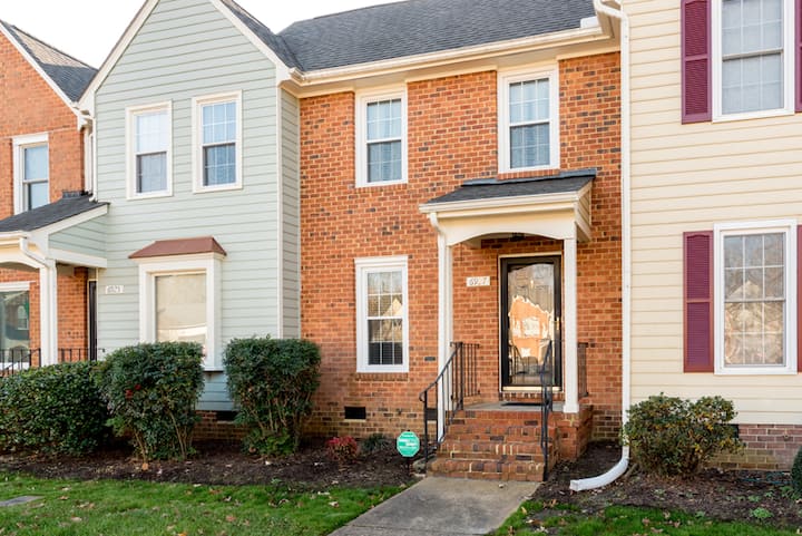 Luxury Townhouse In Chesterfield - Chester, VA