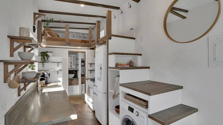 Tiny House Of Tiny Things - La Mesa, CA