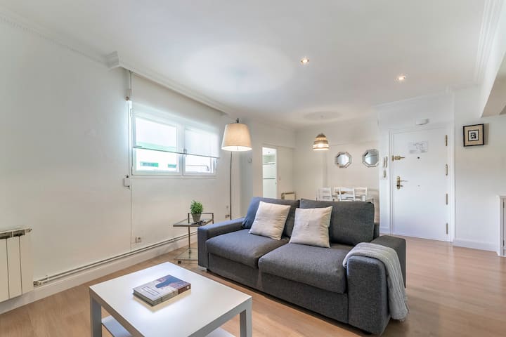 Amplio Y Cómodo En Basurto - Bilbao