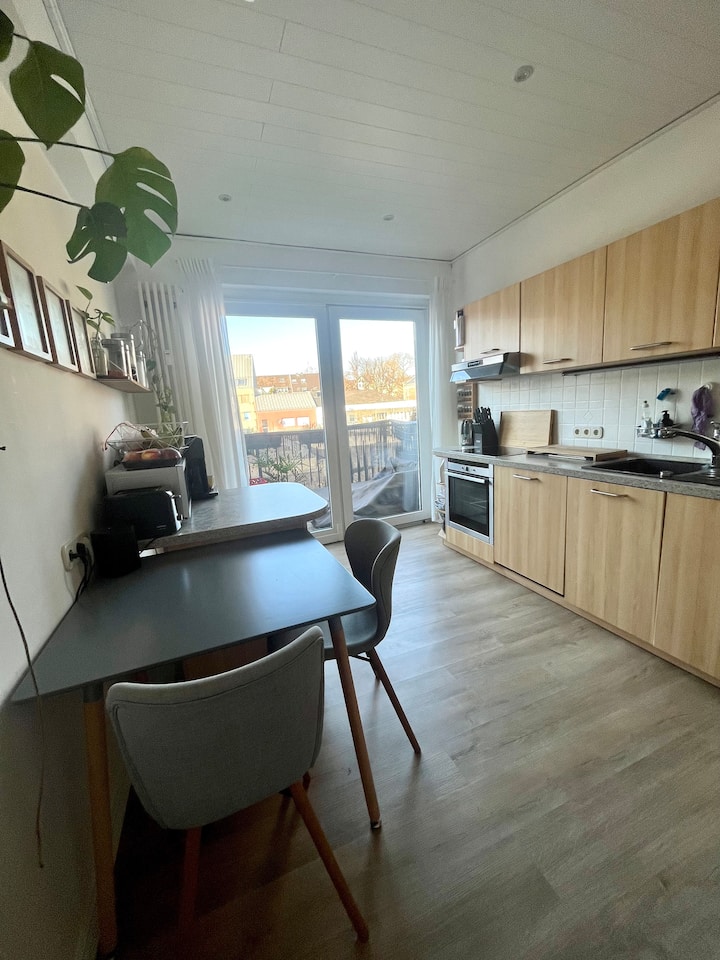 Zentrales Und Stilvolles Altstadt- Zimmer - Colonia