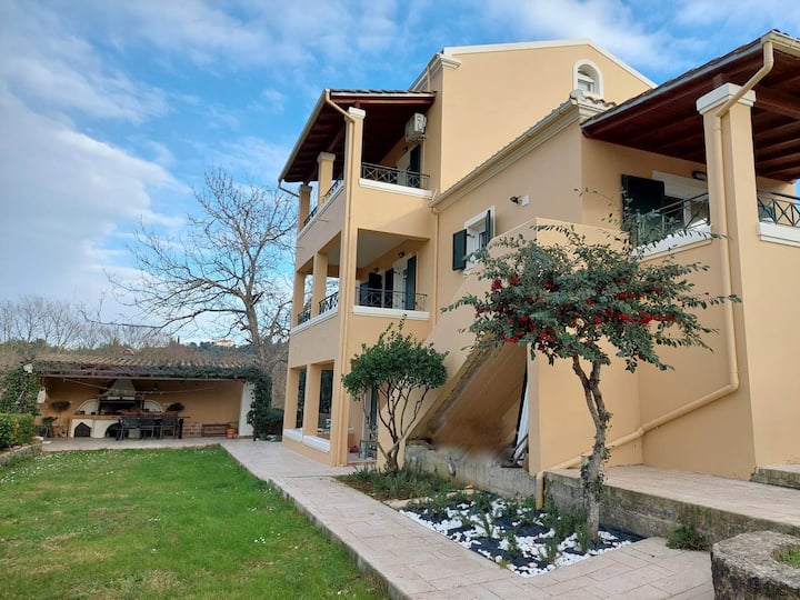 Το σπίτι της Ηράκλειας - Corfu