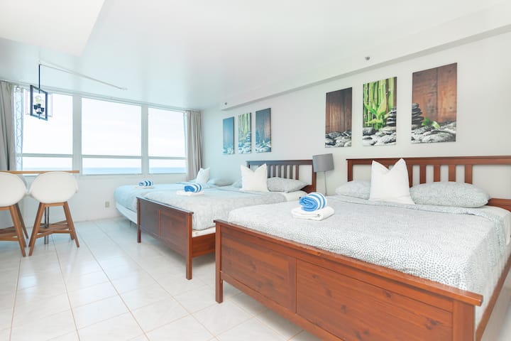 Oceanfront View Apt Resort With Free Valet Parking - Miami Beach, FL