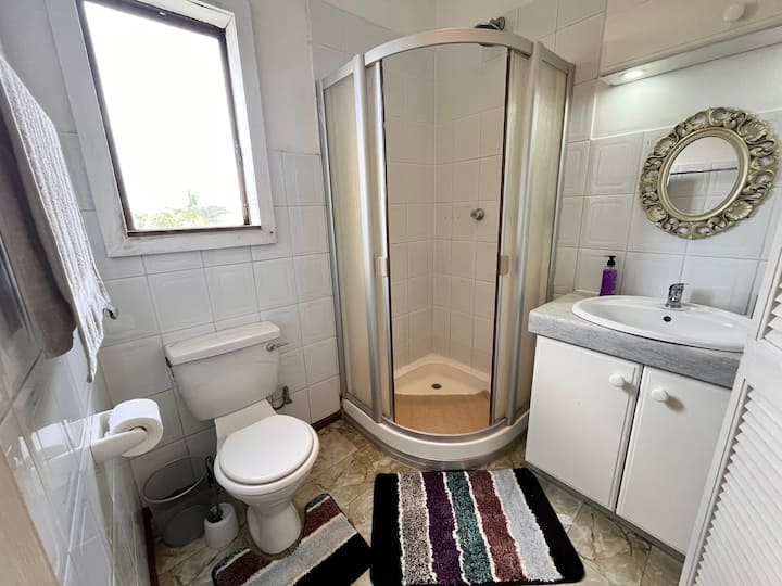 The Woodhouse Room 5 - Empangeni