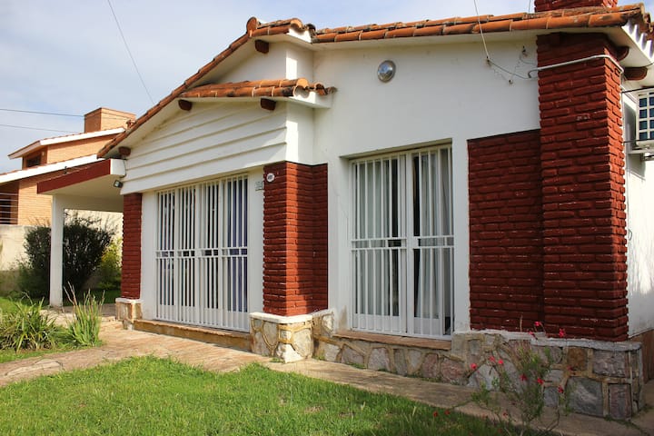 Chalet Con Vista A Las Sierras - Villa Carlos Paz