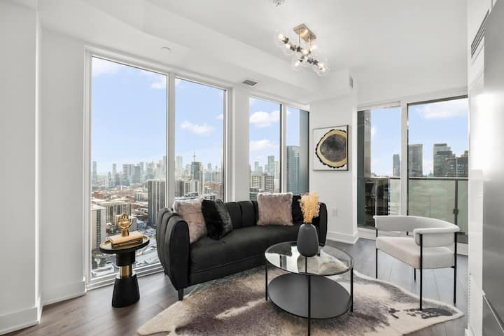 Luxury Condo | Indoor Parking | Spectacular Views - Toronto