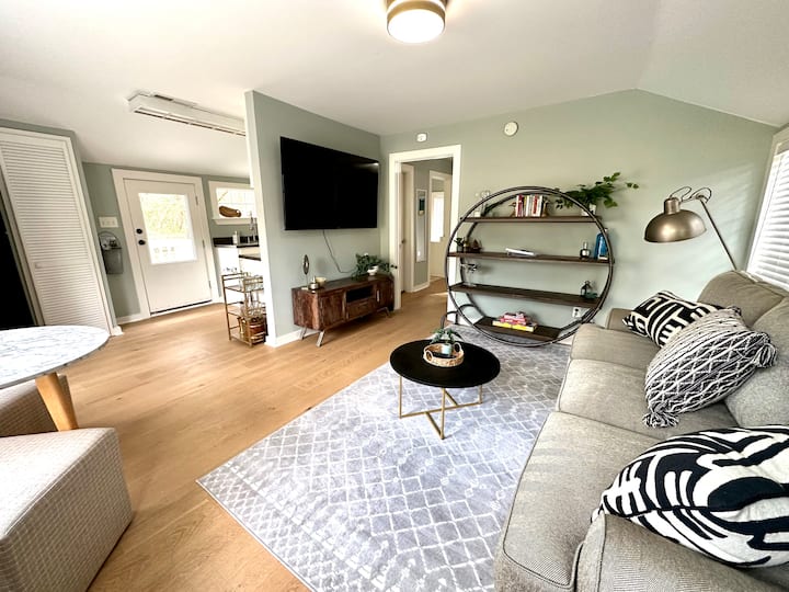 Private Coastal Cottage On James Island - Charleston, SC