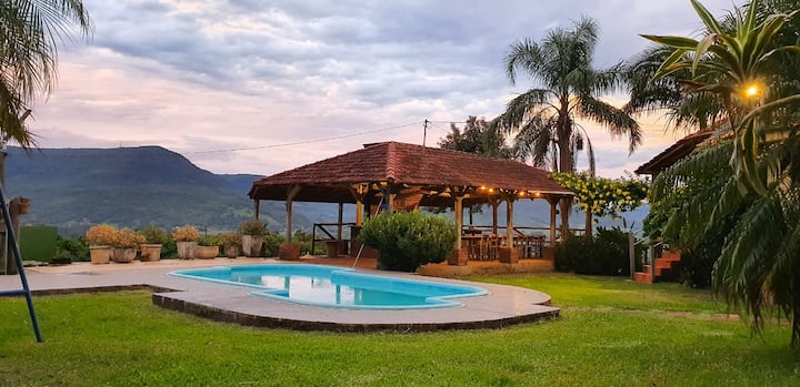 Casa De Campo, Familiar Com Piscina - Colinas