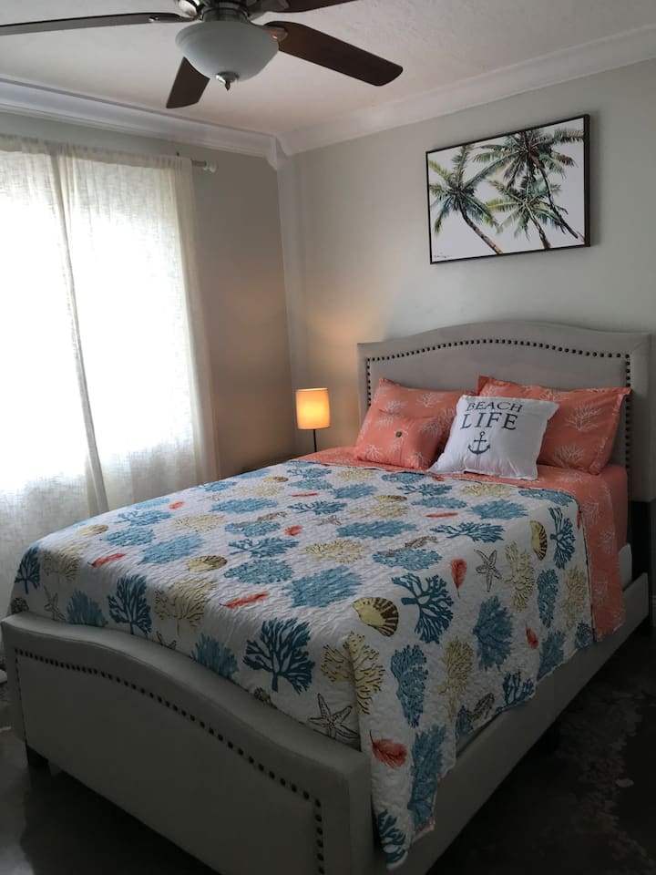 Room On The Golf Course - Cocoa Beach, FL