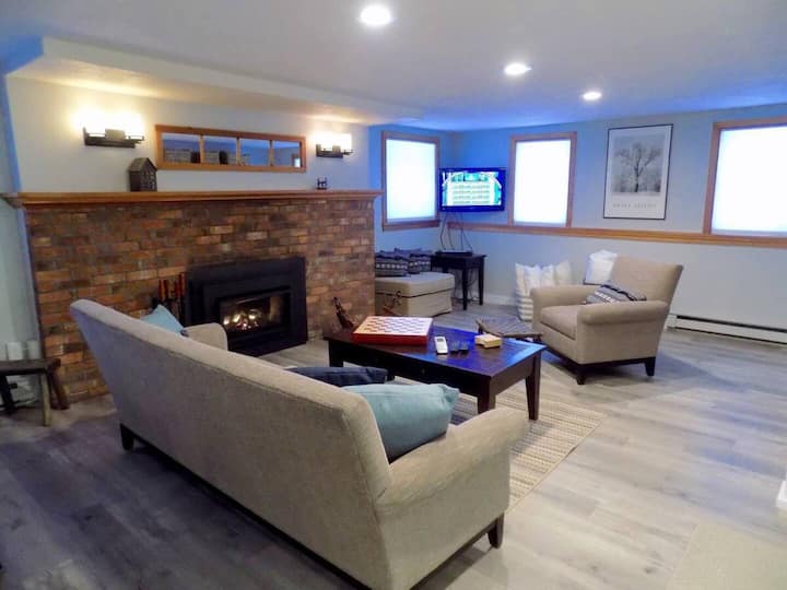 New* Après Montagne, Lodge Condo Pool, Tennis Ac - Stowe, VT