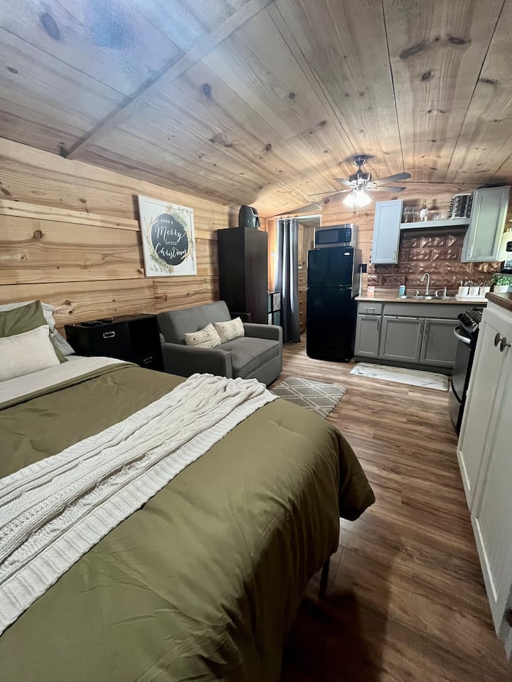 Cabin On 14 Acres - Aiken, SC