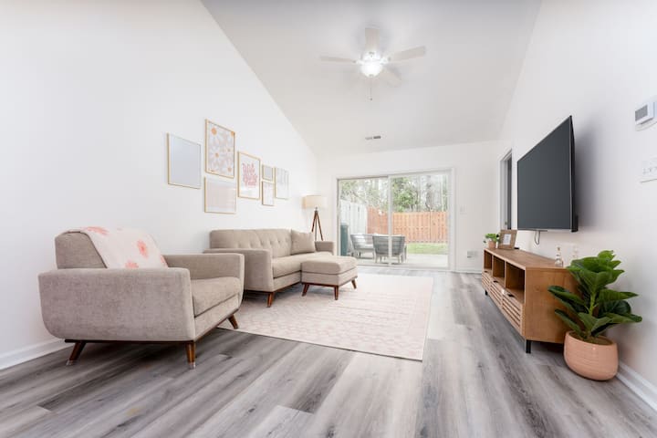 Boho Townhouse; 15 Min To Downtown & Beach - Wilmington, NC
