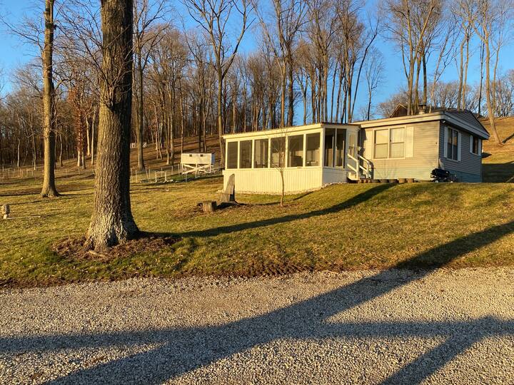 Peaceful Farm House - Rockville, IN