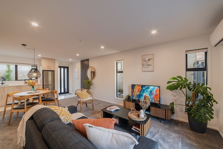 Enchanting Getaway In Merivale - Christchurch