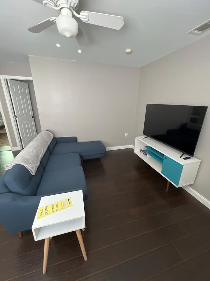 2 Bedroom Flat Close To Osu - Apt D! - Columbus, OH