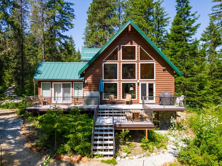 Lupine Manor On Wenatchee River - Plain, WA