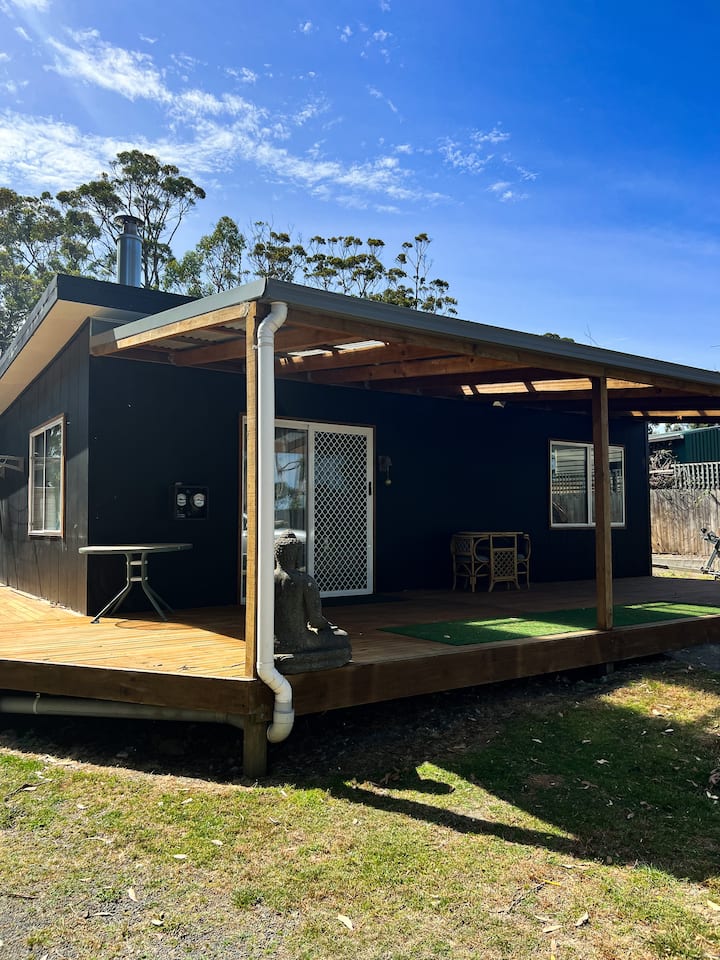 The Black Shack - Bruny Island