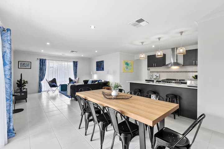 Coastal House Curlewis Getaway - Geelong