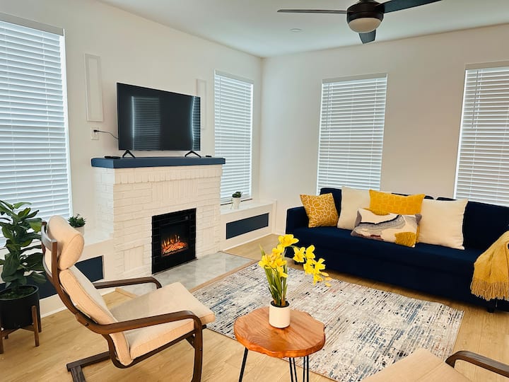 Fort Sam 2br Furnished | 30+ Day Military Stay - San Antonio, TX