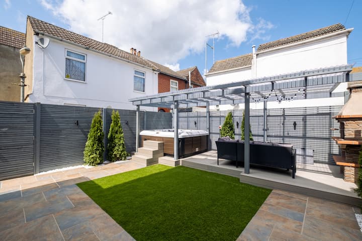 Exclusive House With Canadian Hot Tub - Gorleston-on-Sea