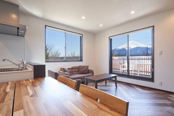 08 Mt.fuji Resort Club - Theater - - Fujiyoshida