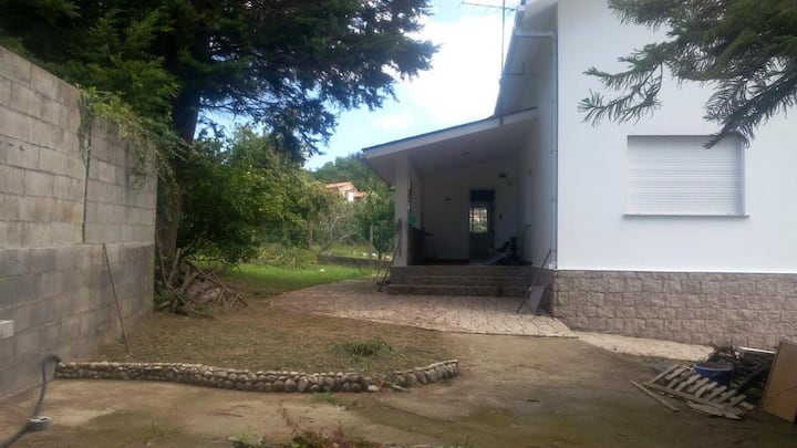 Chalet Individual, Amplio Y Elegante - Noia