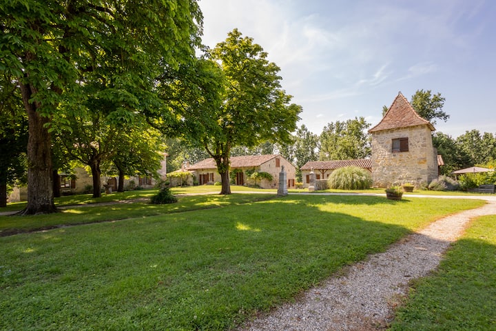 Gîtes De Pehillo-domaine Entier+ Piscine - 20 Pers - Barbaste