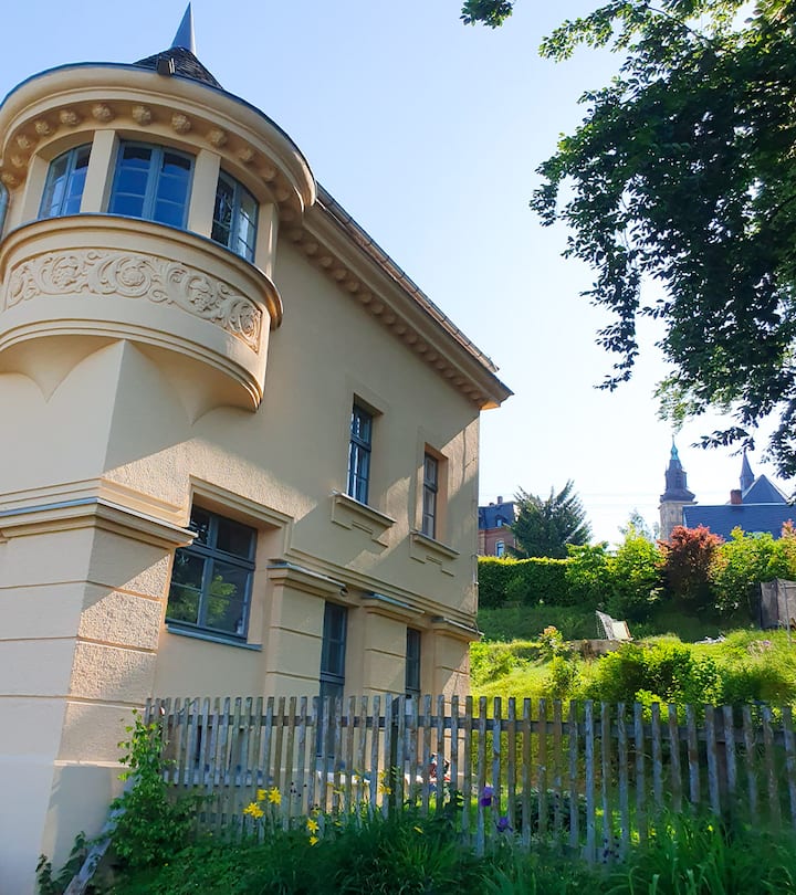 Helles Apartment In Historischem Gebäude - Schneeberg