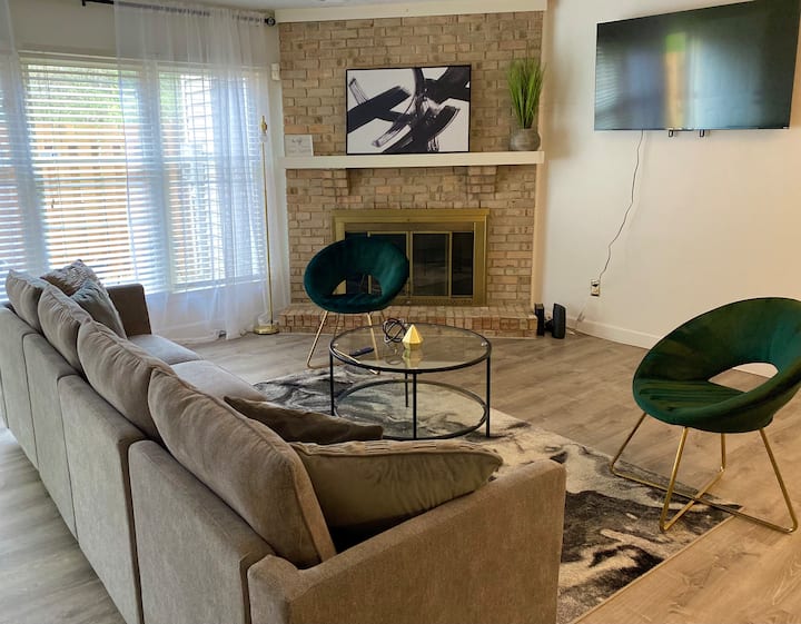 *2 Br Near Duke Uni - 더럼