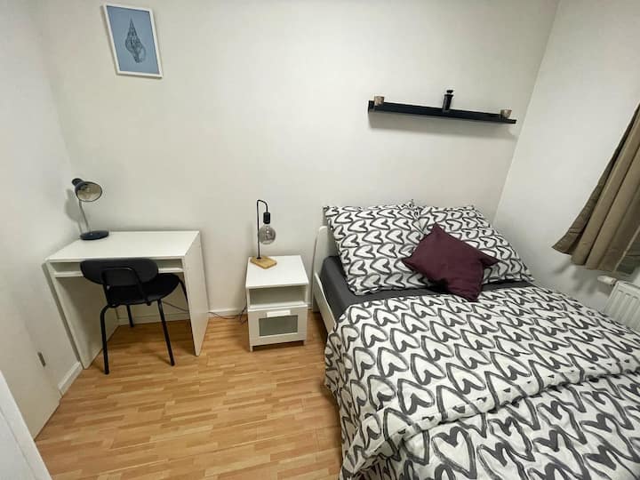 Angenehmes Privatzimmer - Cologne