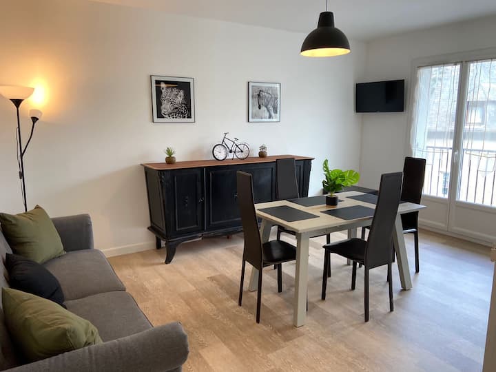 (1) Superbe Appartement De 48m2 Hyper Centre Ville - Espalion