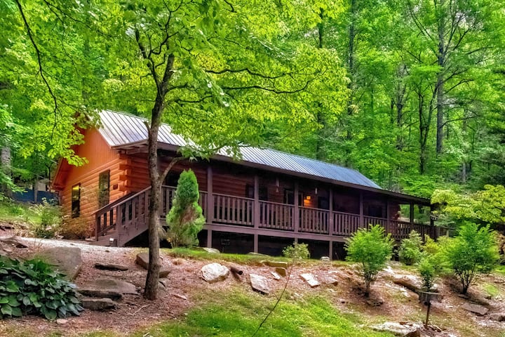 Cherokee Hunt Lodge - Cherokee, NC