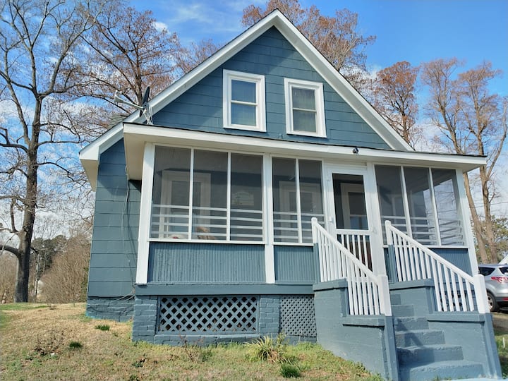 Blue House On The Beach - Chippokes State Park, Surry