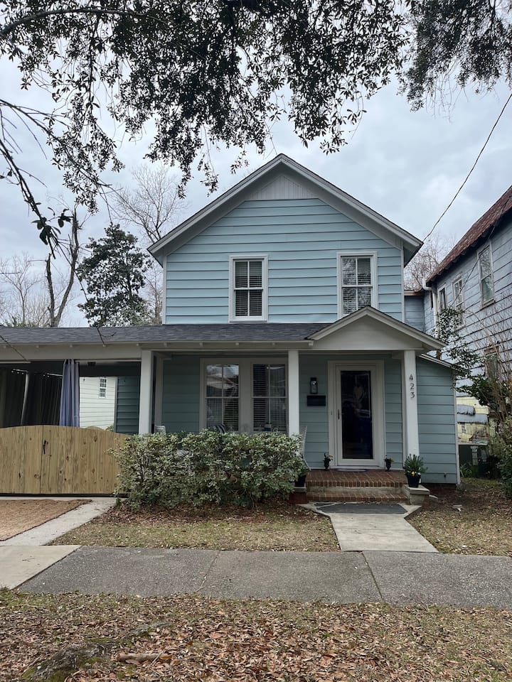 The Cottage Bleu - Georgetown, SC