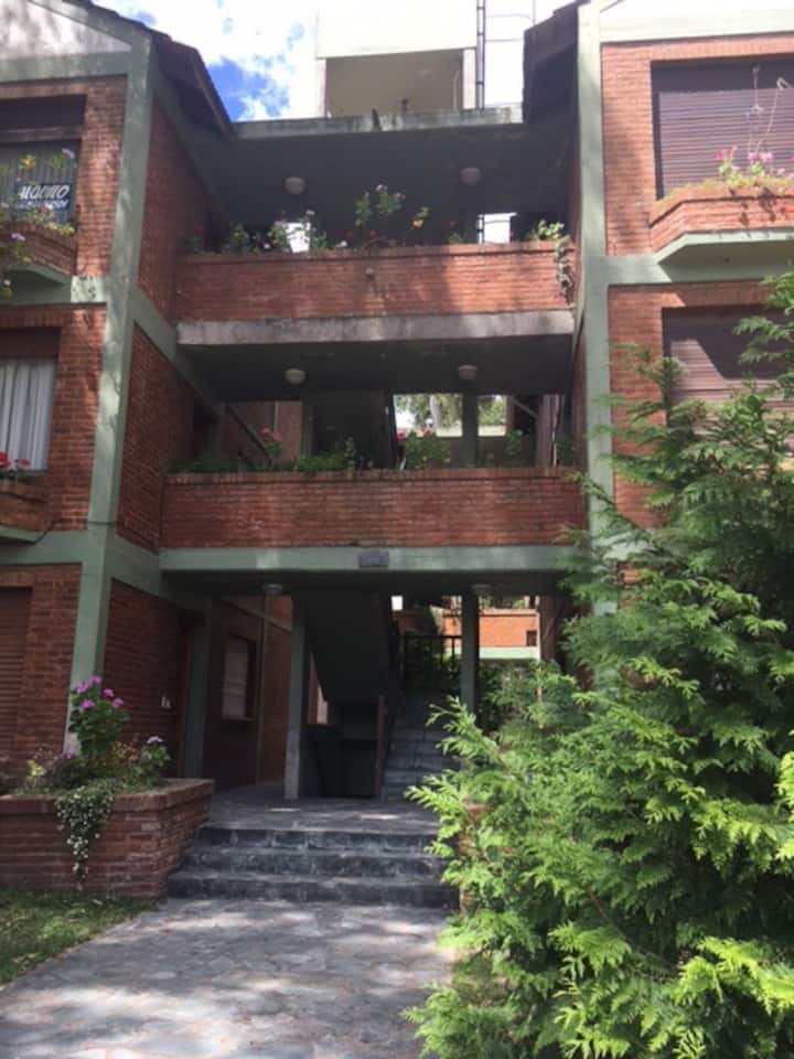 Depto Muy Cómodo Y Centrico - Pinamar