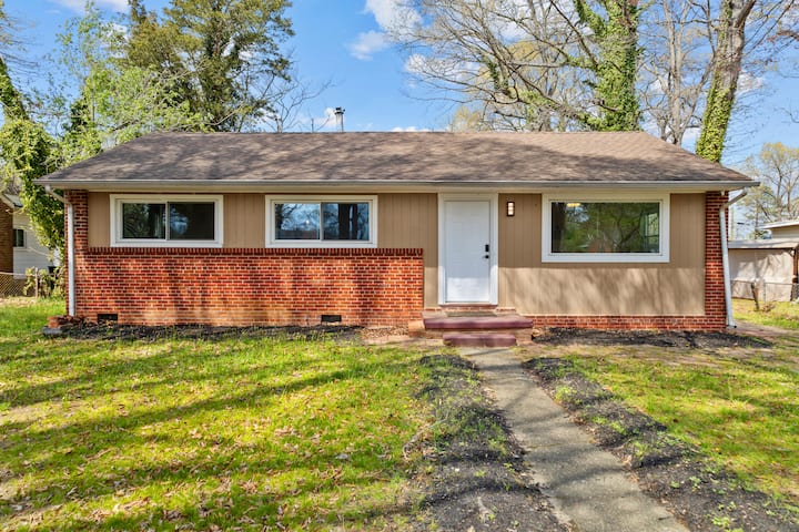 2 Bedroom Rest Zone - Richmond, VA