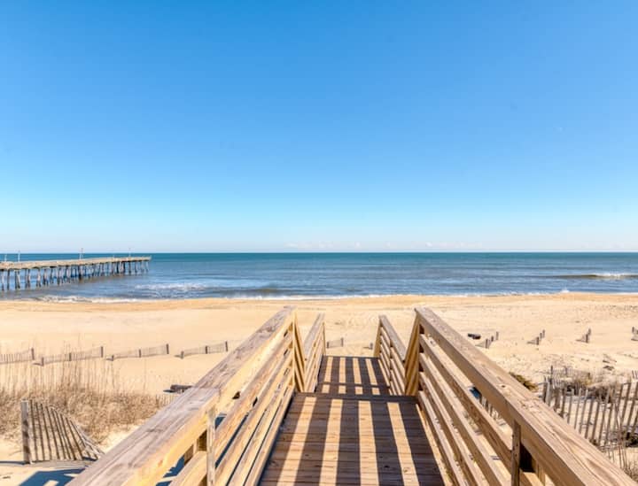 Fish Tales ~ Ocean Side Beach House - Nags Head, NC