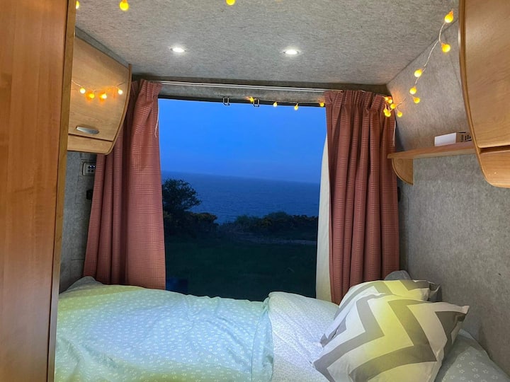 Helford Camper Van Hire, The Adventure Starts Here - 法爾茅斯