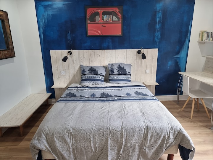 N°2 Chambre Bleue Indépendante. - Saint-Jean-de-Maurienne