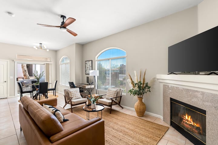 Live In Style: Luxury Condo - Henderson