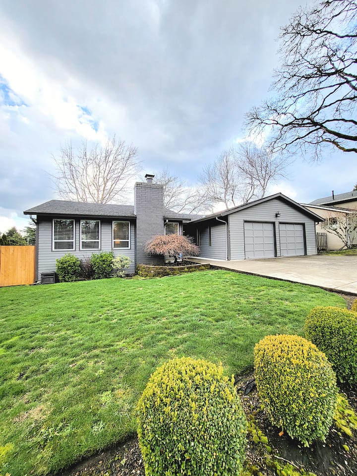 New! Beaverton Haven With Yard/pets Allowed - Beaverton, OR