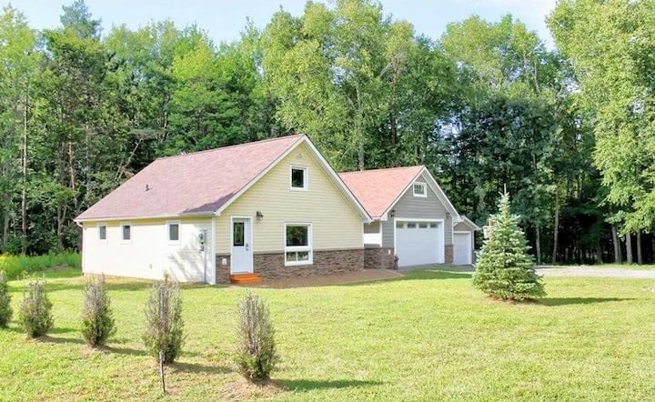 Entire Home In Gravenhurst - Bracebridge