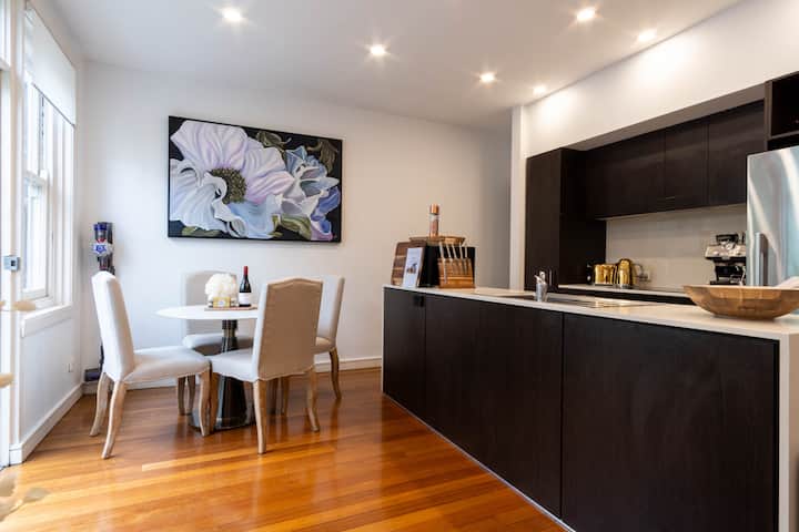Eggie's Nest - Luxury City Apartment - Sydney
