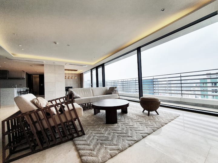 [Uh Flat Signature Daegu]#penthouse(8pax) - Daegu