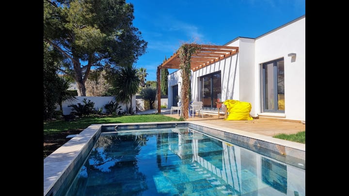 Villa 3 Chambres Avec Piscine Chauffée - Sausset-les-Pins