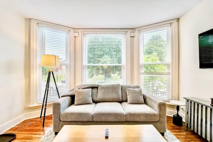 Historic Private Getaway Near Downtown Buffalo! - Buffalo