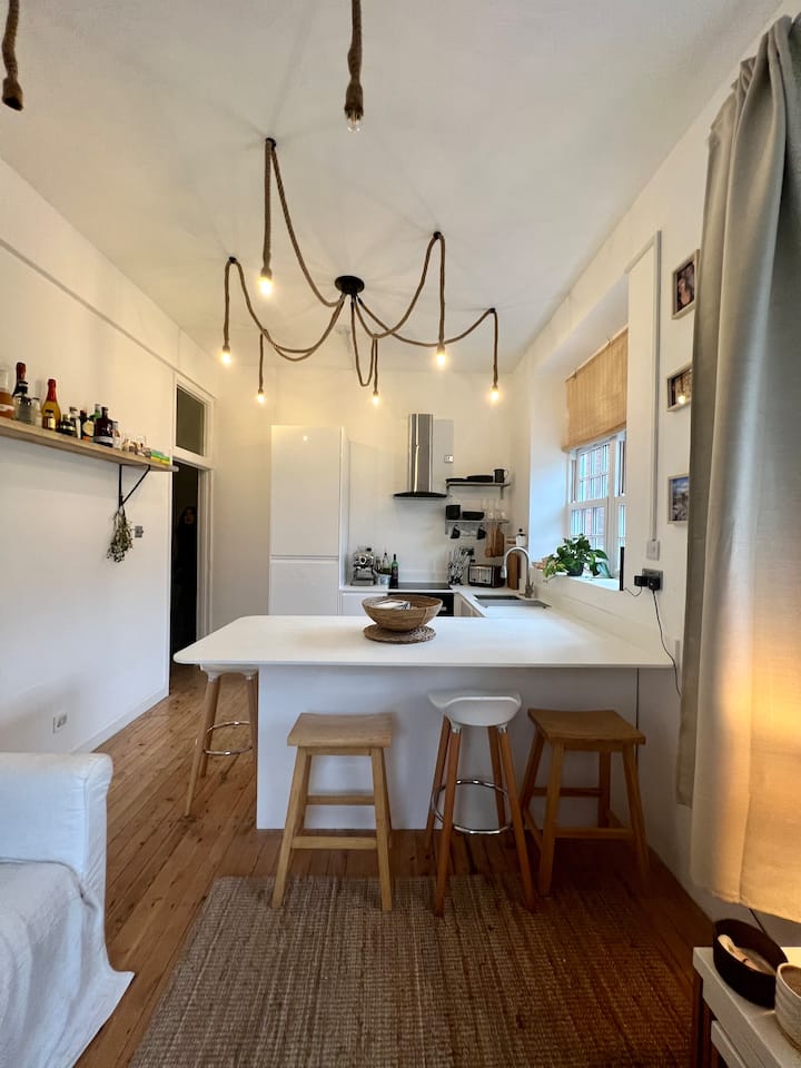 *Centrally Located Flat* - Tavistock