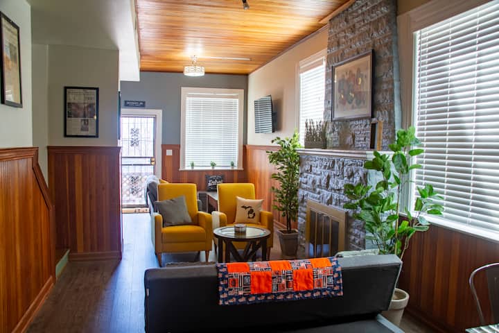 Historic Detroit Carriage House - Détroit, MI