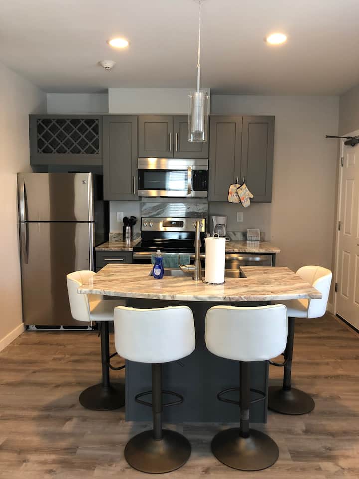 2 Br Rental In Downtown Newport - Newport, RI