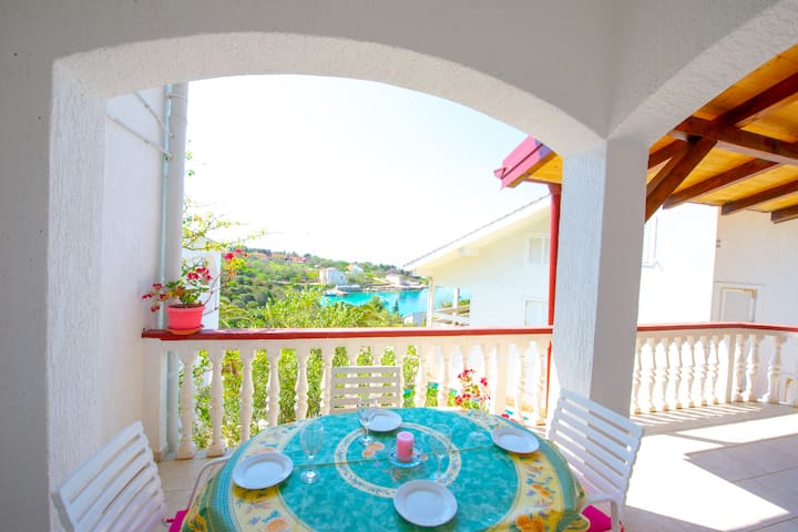 Ruzmarin - Adorable App. For 5 - Novalja